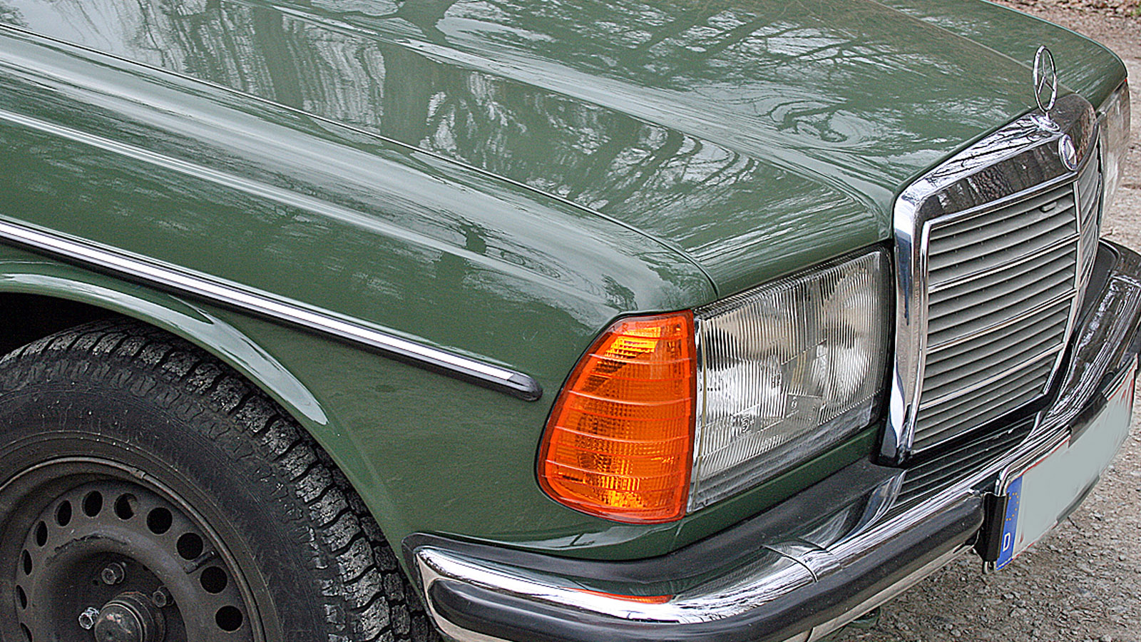 Mercedes W123 Farben: DB870 Nickelgrün - Sternwarter